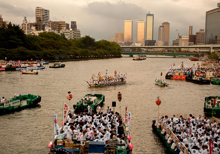 A Guide to Osaka's Summer Festivals | Maido