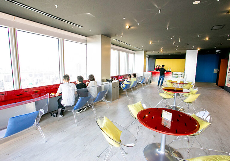 絹谷幸二 天空美術館 天空カフェ | Maido