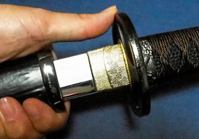 Practice sword-fighting with the pros in Namba | Maido