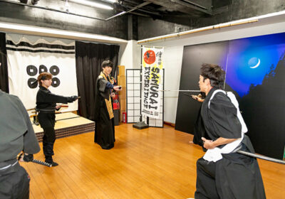 Practice sword-fighting with the pros in Namba | Maido