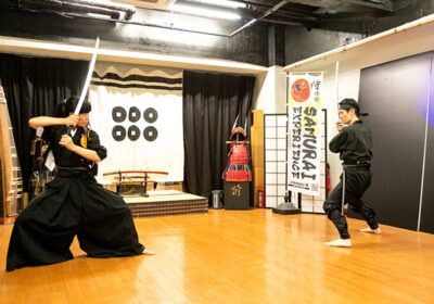 Practice sword-fighting with the pros in Namba | Maido